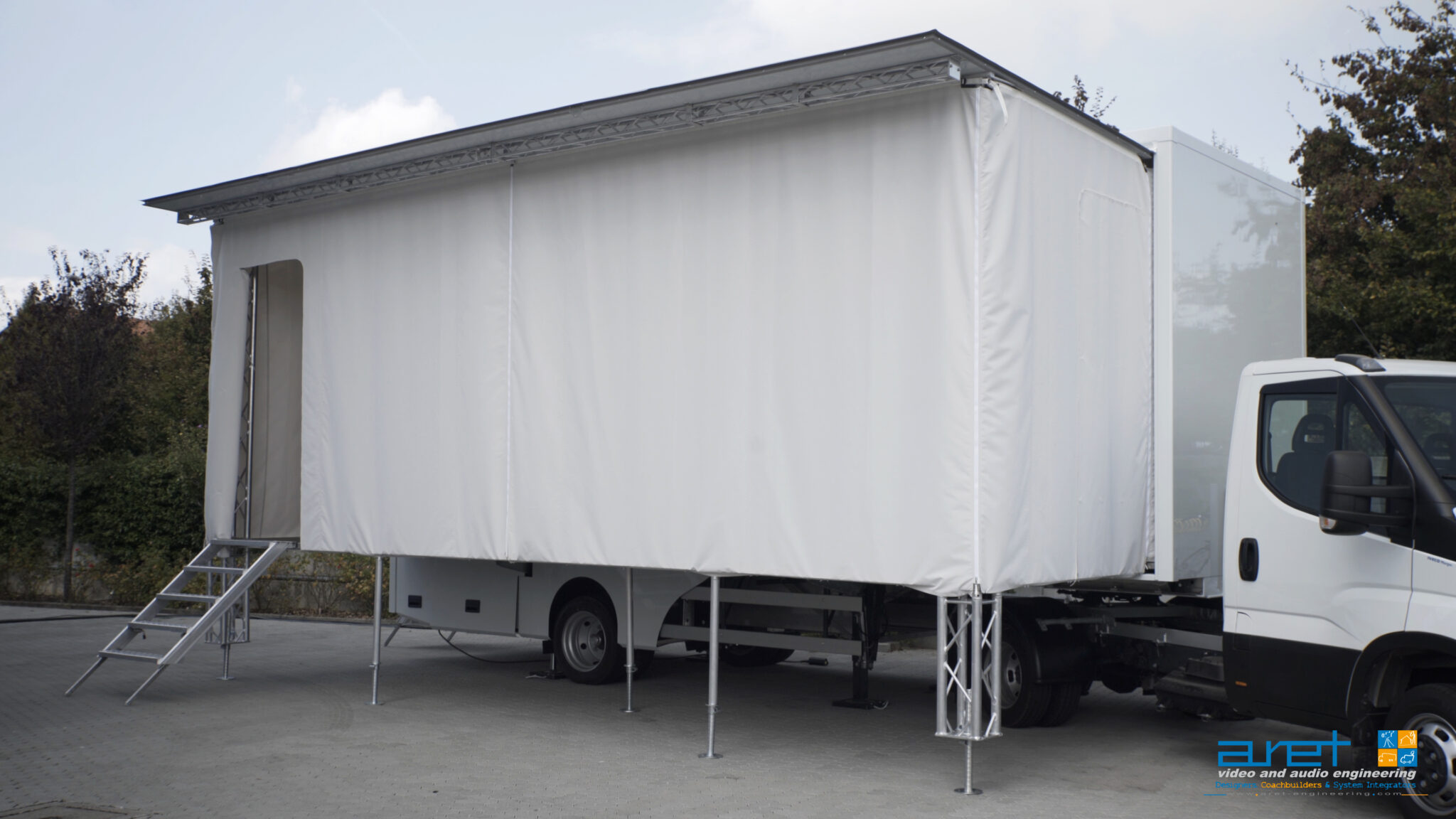 Radio OB Van Integrating audio and video for LIVE events - ARET