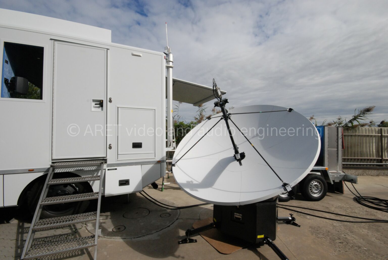 Radio OB Van with studio, technical room and external uplink system ARET